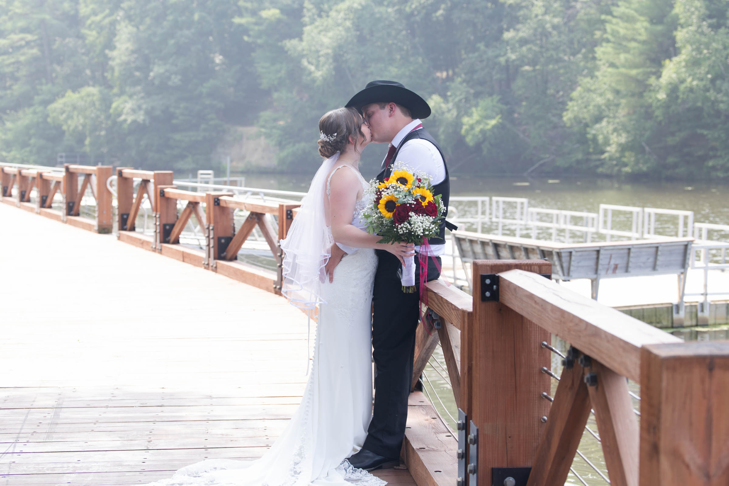 Leila Running Brandon Rakestraw_Wedding_2025-0332 - Mueller Photography
